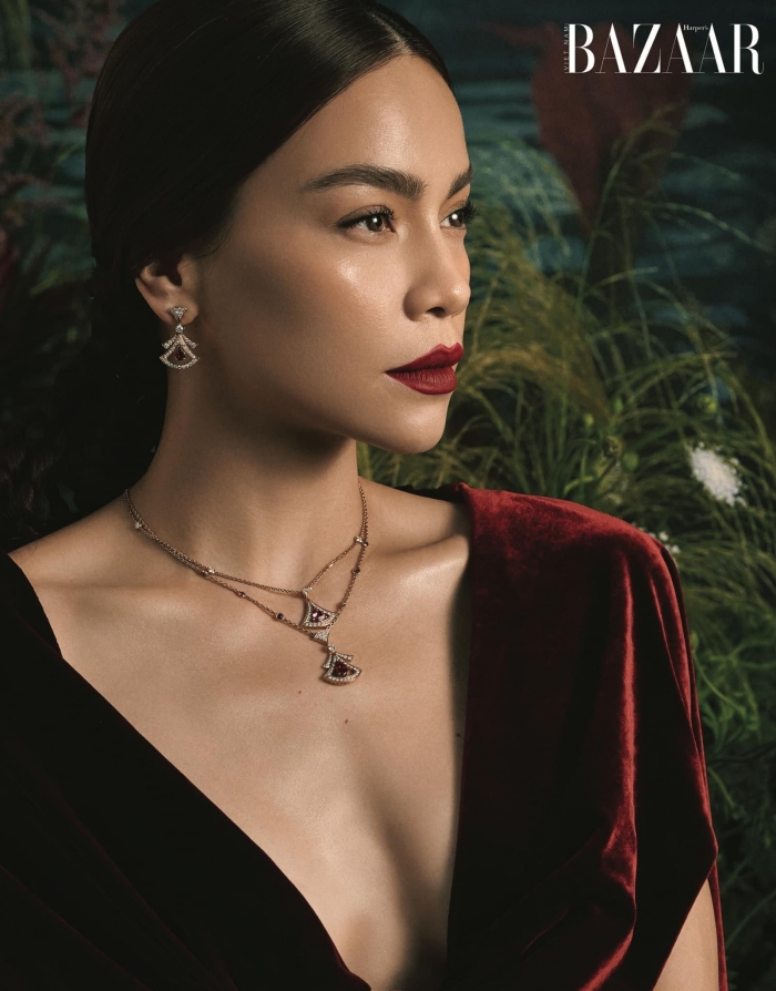 Hồ Ngọc Hà khiến netizen xuýt xoa khi tung bộ ảnh khoe cận nhan sắc xinh đẹp với thần thái ngút ngàn